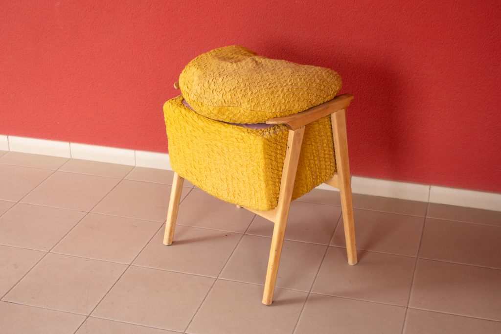 Fireless Cooker Made from Chair